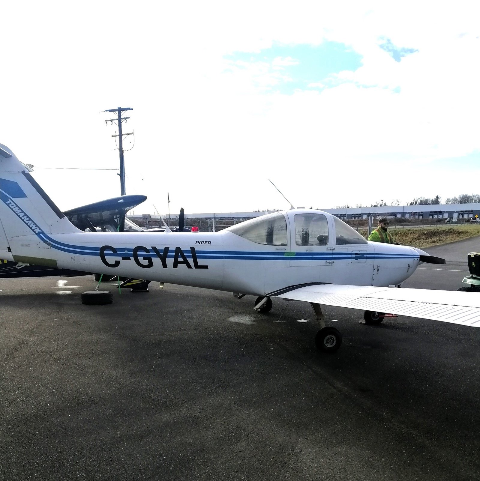 Piper Tomahawk - Canadian Flight Centre